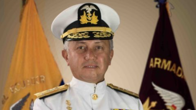 Contralmirante John Merlo fue nombrado como el nuevo Comandante de la ...